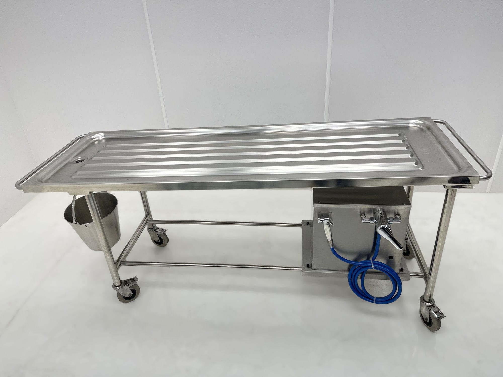 Tavolo anatomico per laboratorio di istopatologia - LEEC - mobile / in ...